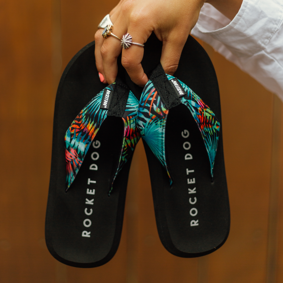 Rocket Dog Spotlight Flip Flops: Ultimate Summer Comfort! – Rocket Dog®